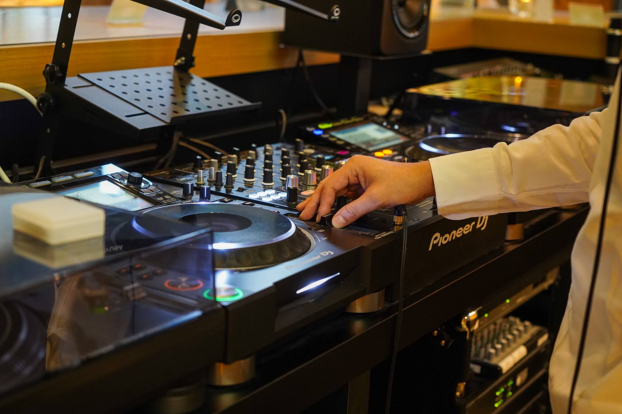 2021.09.10(Fri) 【アート・コーヒー・音楽体験】 Kenichiro Nishihara Live DJ | 【公式】ニッコースタイル名古屋